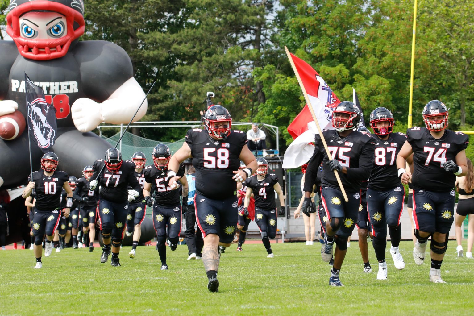 Düsseldorf Panther empfangen Regensburg Phoenix zum Interconference ...